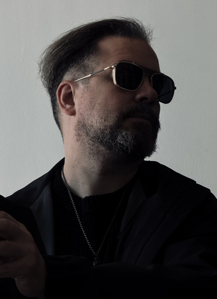 アーティスト - 彫紅 – Invasion Club